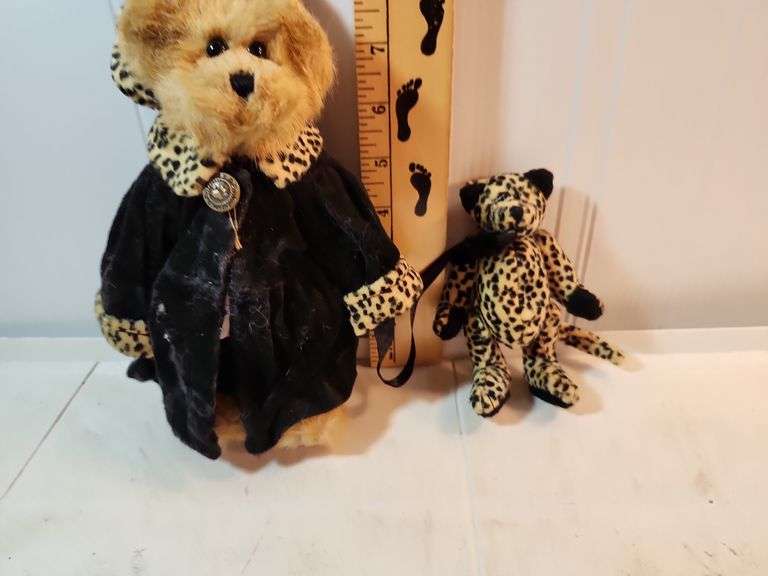 Boyds Bear Bailey And Friends Dated Fall 1999 - Auction Ohio