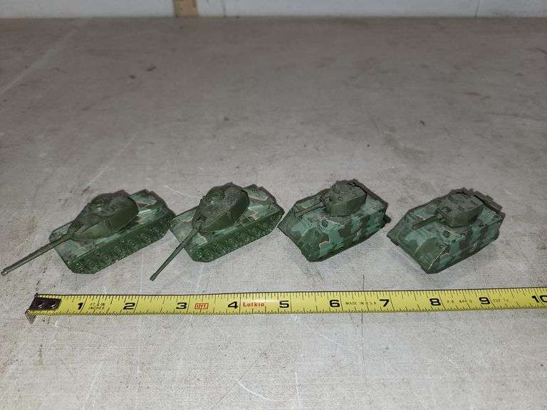 4 Hot Wheels Tanks Two 1983 & Two 1974 - Auction Ohio