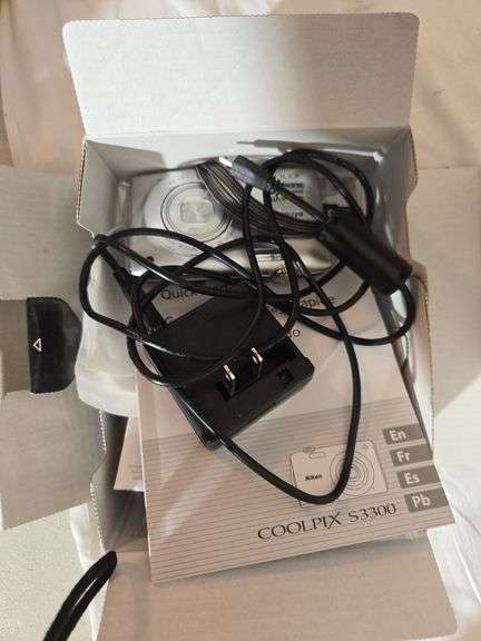 Nikon cool picks S3300 camera. - Auction Ohio