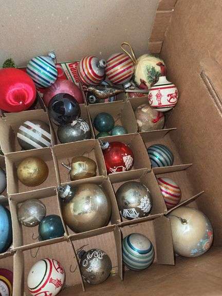 Shiny Brite vintage Christmas bulbs - Auction Ohio