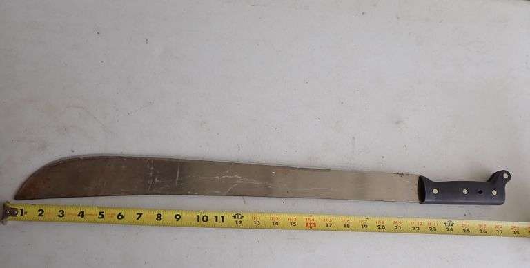 Long Machete with full tang handle - 28" total length - Auction Ohio