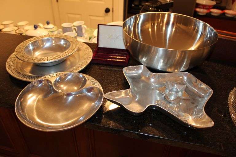Metal Serveware - Auction Ohio