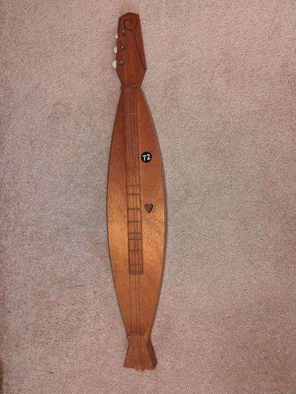 Vtg Dulcimer 4 string guitar - Auction Ohio