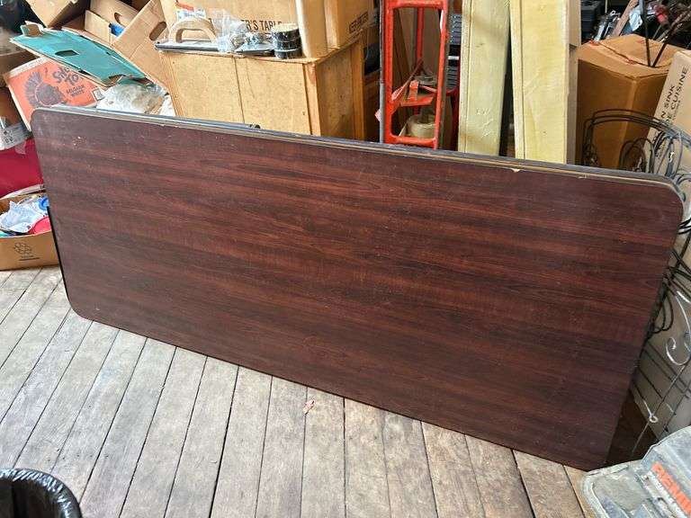 Folding Tables - Auction Ohio