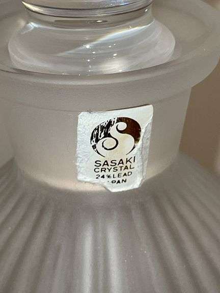 Frosted Crystal & Glass Décor - Auction Ohio