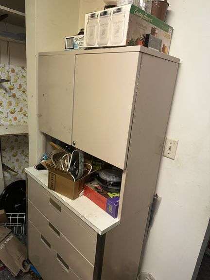 Clean Out Lot - Auction Ohio