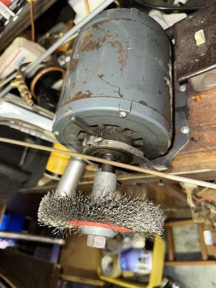 Vice & Grinder - Auction Ohio