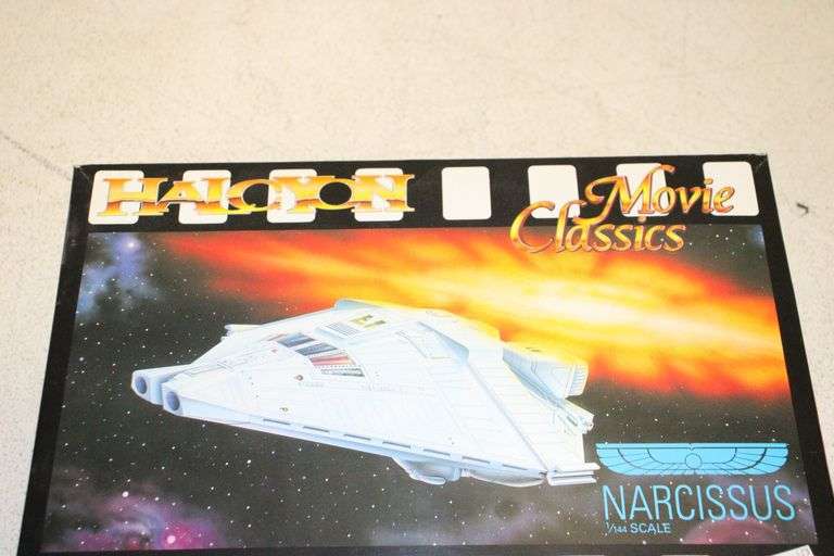 Halcyon Alien Narcissus - Auction Ohio