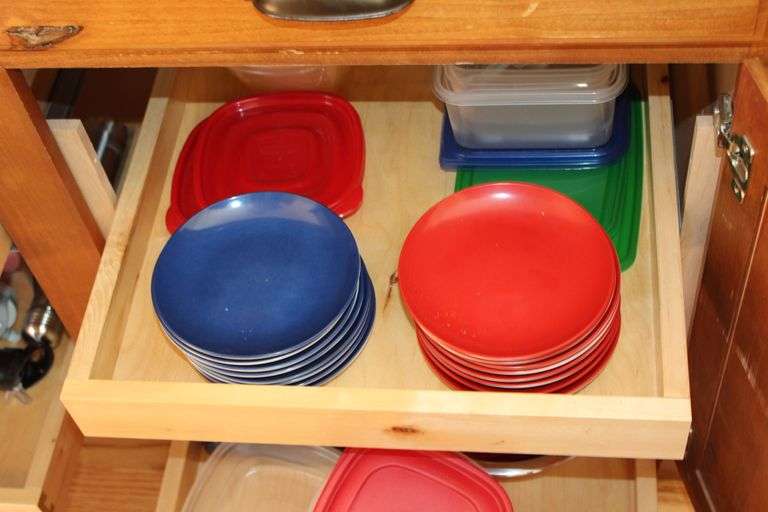 Kitchenware & Dishware - Auction Ohio