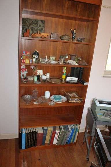 MCM Bookcase - Auction Ohio