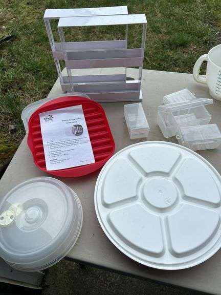 VTG Tupperware & More - Auction Ohio