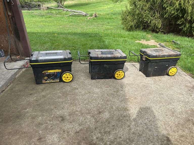 Stanley Mobile Tool Chests - Auction Ohio