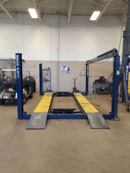 Bend park 12,000 pound four post lift. - Auction Ohio