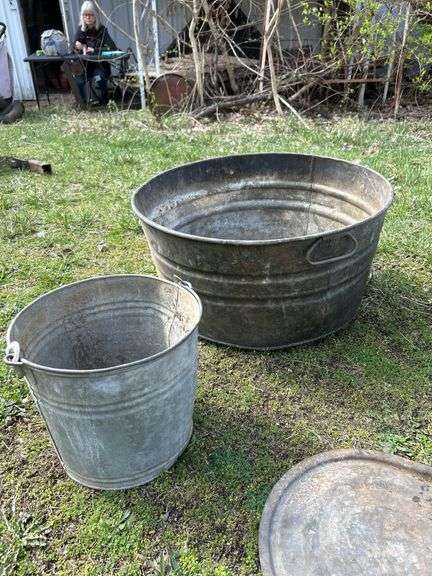 Galvanized Tubs & Buckets - Auction Ohio