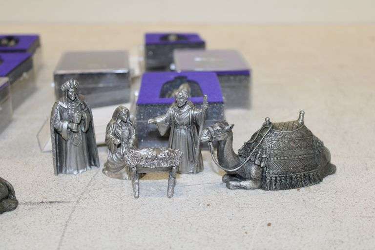 Sandra Garrity Miniatures - Auction Ohio