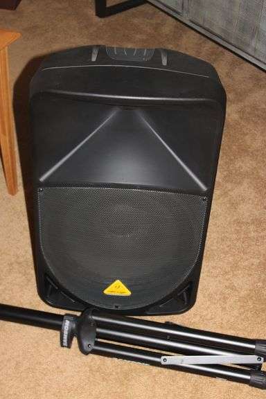 Behringer Euro Live B115 Speaker & Tripod - Auction Ohio