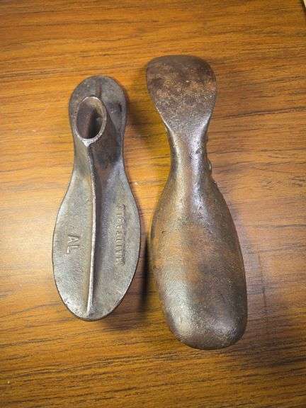 Vintage shoe repair tools - Auction Ohio