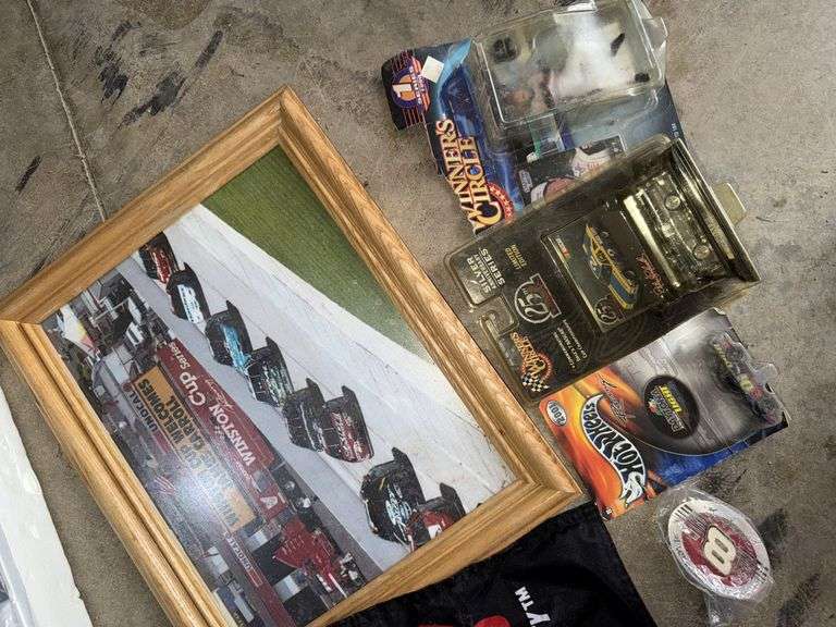 NASCAR Memorabilia - Auction Ohio