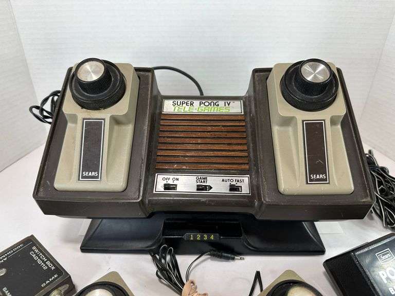 Sears Telegames Super Pong IV Video Game & 4 Controllers - Auction Ohio