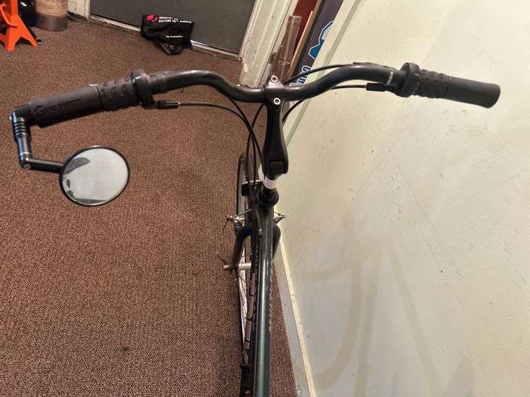 Men's Trek 21-Speed Bike - Auction Ohio