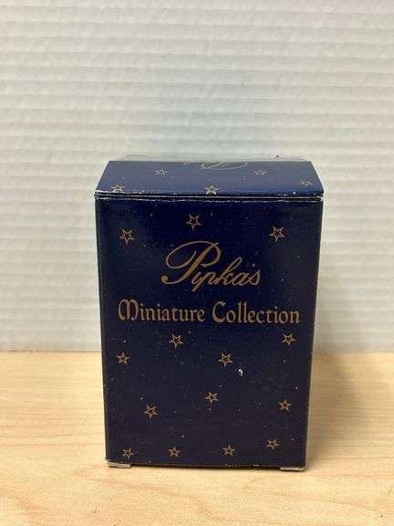 Pipka's Miniature Collection - Auction Ohio