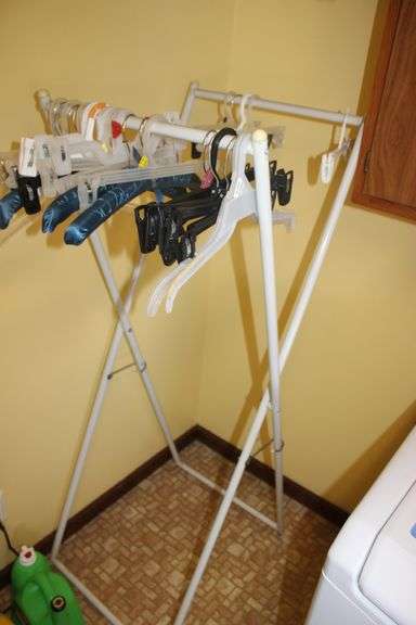 Wardrobe Rack - Auction Ohio
