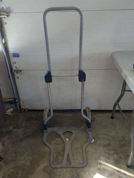 Metal Carry unit - Auction Ohio