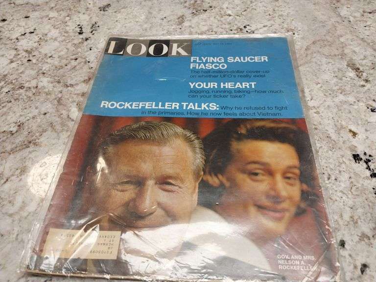 Vintage LOOK Magazine – May 14, 1968 – Rockefeller Talks, UFO Fiasco ...
