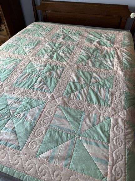 Handmade Pastel Quilt with Mint Green and Pink Pattern - Auction Ohio
