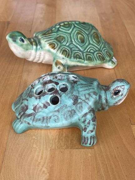 Brush McCoy Green Turtle (6") & Flower Frog (3") - Auction Ohio