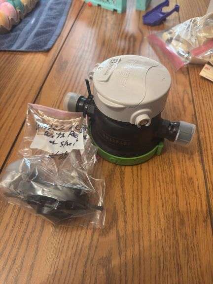Water Meter with Reader and Spuds - Auction Ohio