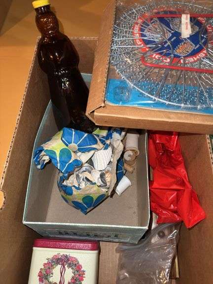Sea Shells, Caster on Wheels, Butterworth Empty Bottle, etc. - Auction Ohio