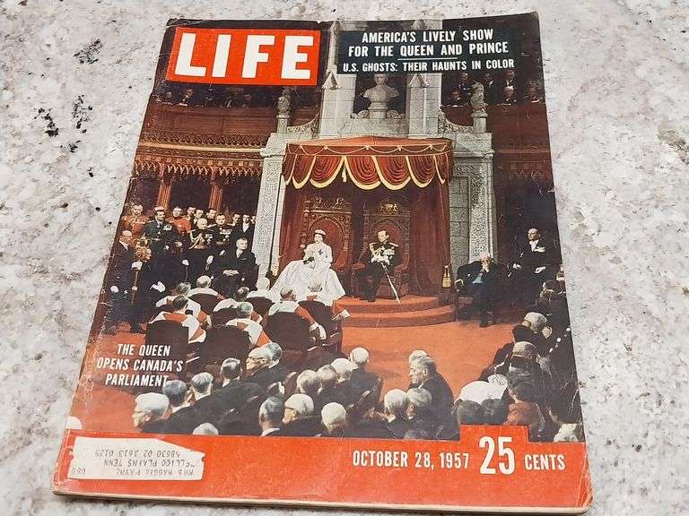 Vintage LIFE Magazine – October 28, 1957 – The Queen Opens Canada’s ...