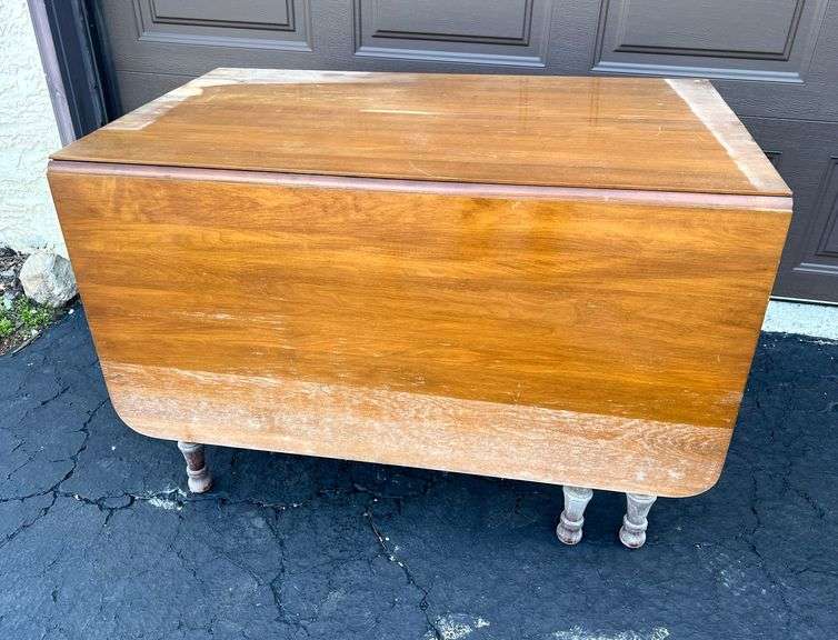 Tell City Drop Leaf Table - Auction Ohio