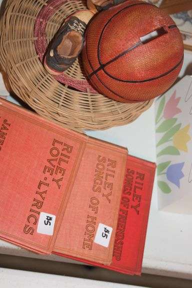 Misc. Items & Books - Auction Ohio