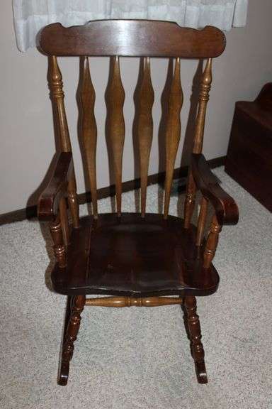 Colonial Rocking Chair - Auction Ohio
