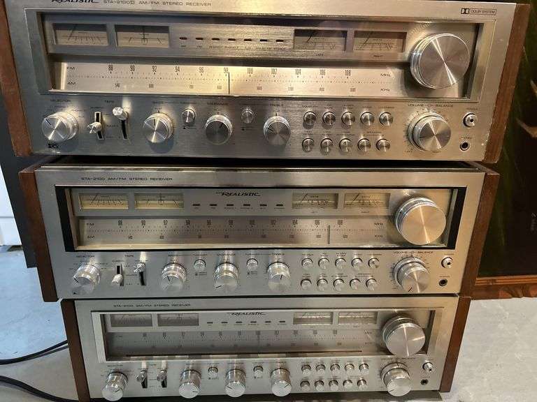 6 Realistic Am/Fm stereo receivers - Auction Ohio