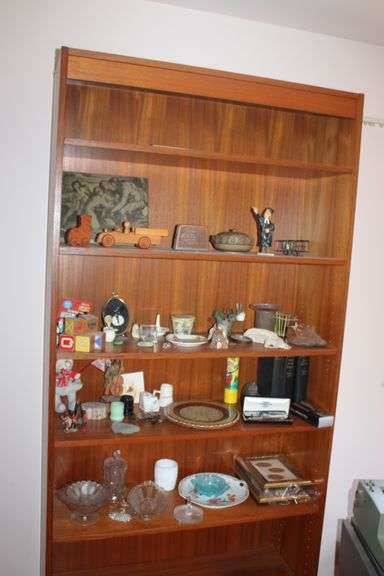 MCM Bookcase - Auction Ohio