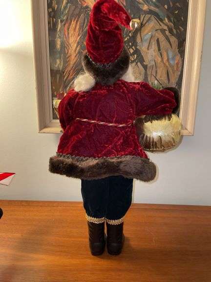 Christmas Decor - Auction Ohio