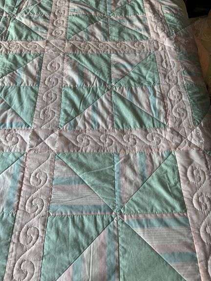 Handmade Pastel Patchwork Quilt With Embroidered Swirl Pattern - Auction Ohio