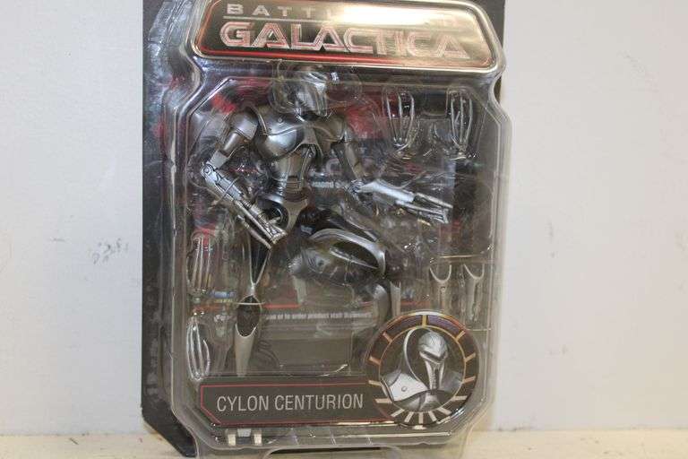 Battlestar Galactica Cylon Centurion - Auction Ohio