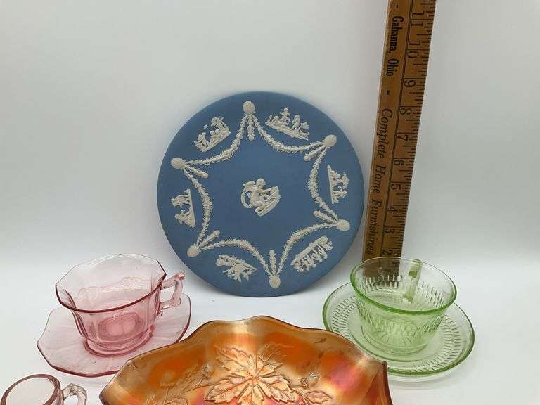 Wedgwood Plate, Fluted Bowl and Glass Tea Cups - Auction Ohio