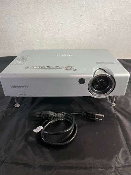Panasonic Projector Model LB30 XGA - Auction Ohio