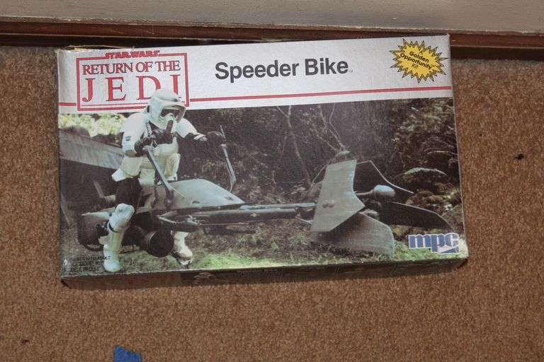 Star Wars Return of The Jedi Speeder Bike Model Kit - Auction Ohio