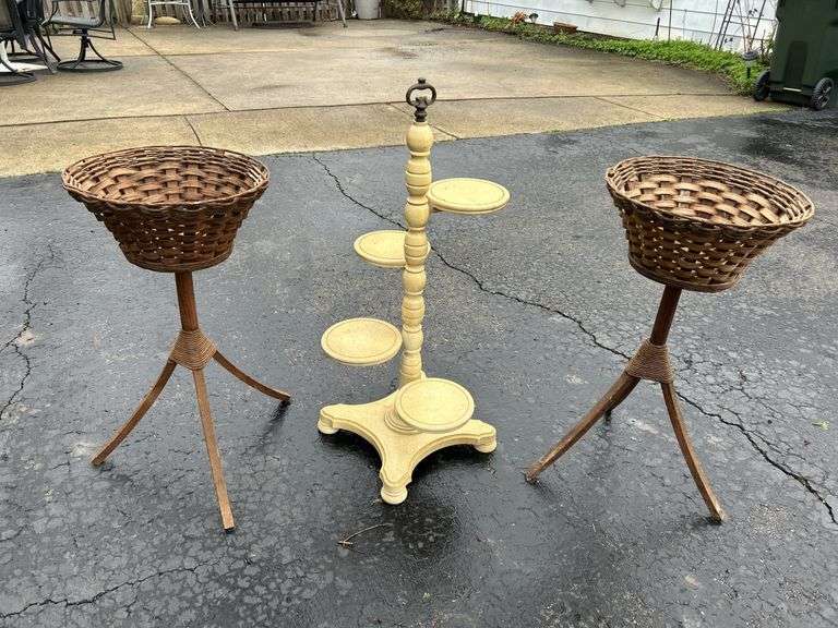 Wood Plant Stands - Auction Ohio
