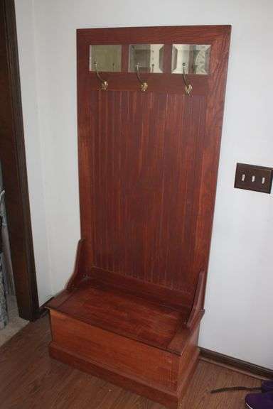 Mission Hall Tree Bench - Auction Ohio