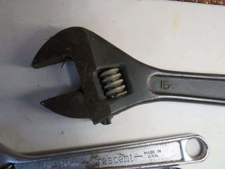 Adjustable Wrenches - Auction Ohio