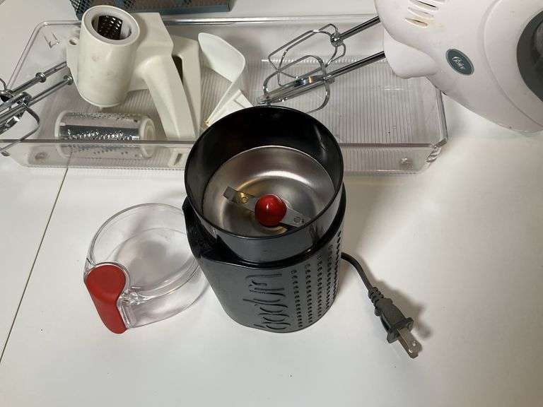 Kitchen Supplies - Auction Ohio