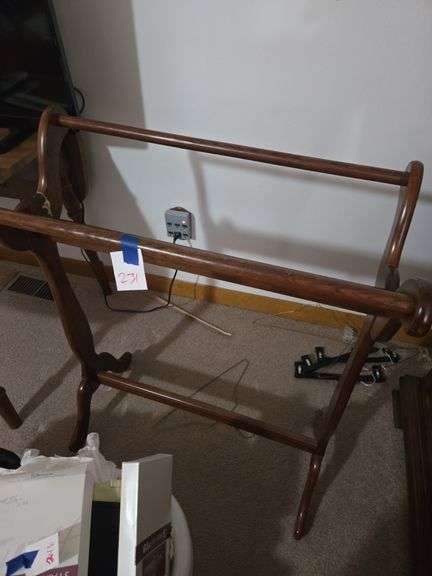 Cherry quilt rack/ clothing rack - Auction Ohio