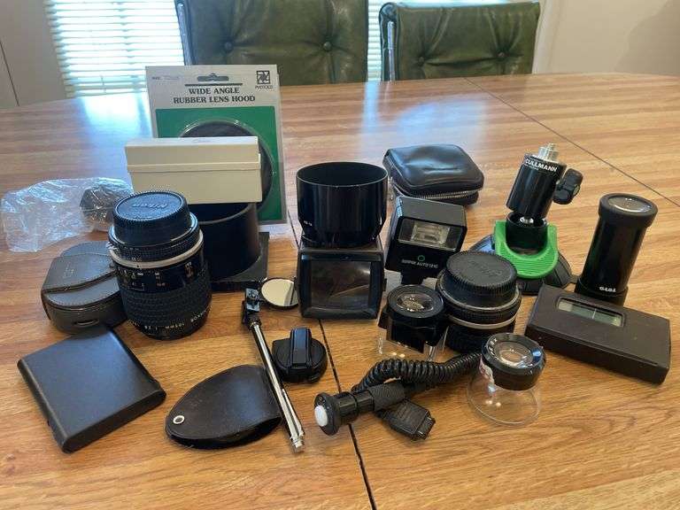 Vintage Camera Equipment & Lenses - Auction Ohio